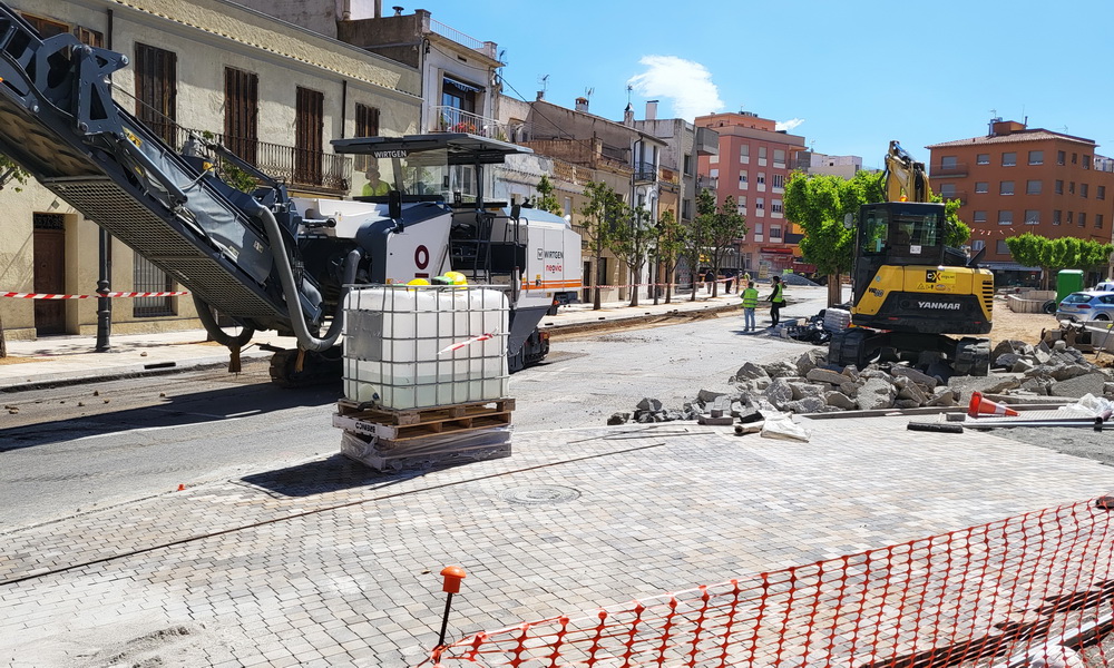 Tancat el trànsit rodat a l’Avinguda Juli Garreta fins divendres amb ...
