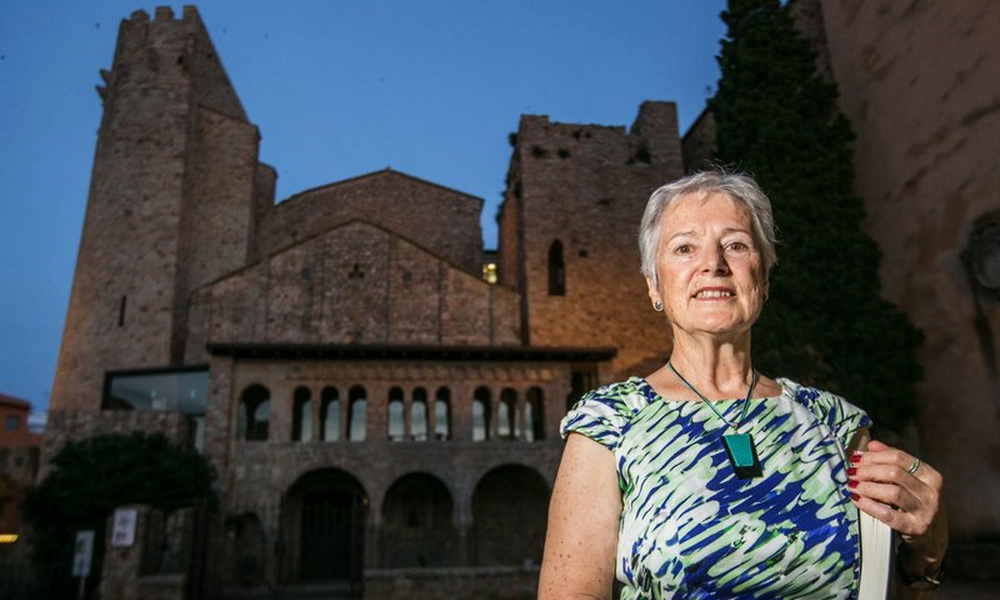 Es presenta el llibre ‘Trencadís d’invencions’ de Maria Wallace - Ràdio ...